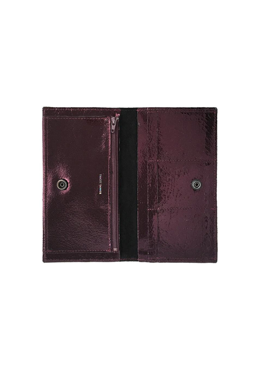 Tracey Tanner Sarah Wallet in Distressed Eggplant – NOMAD